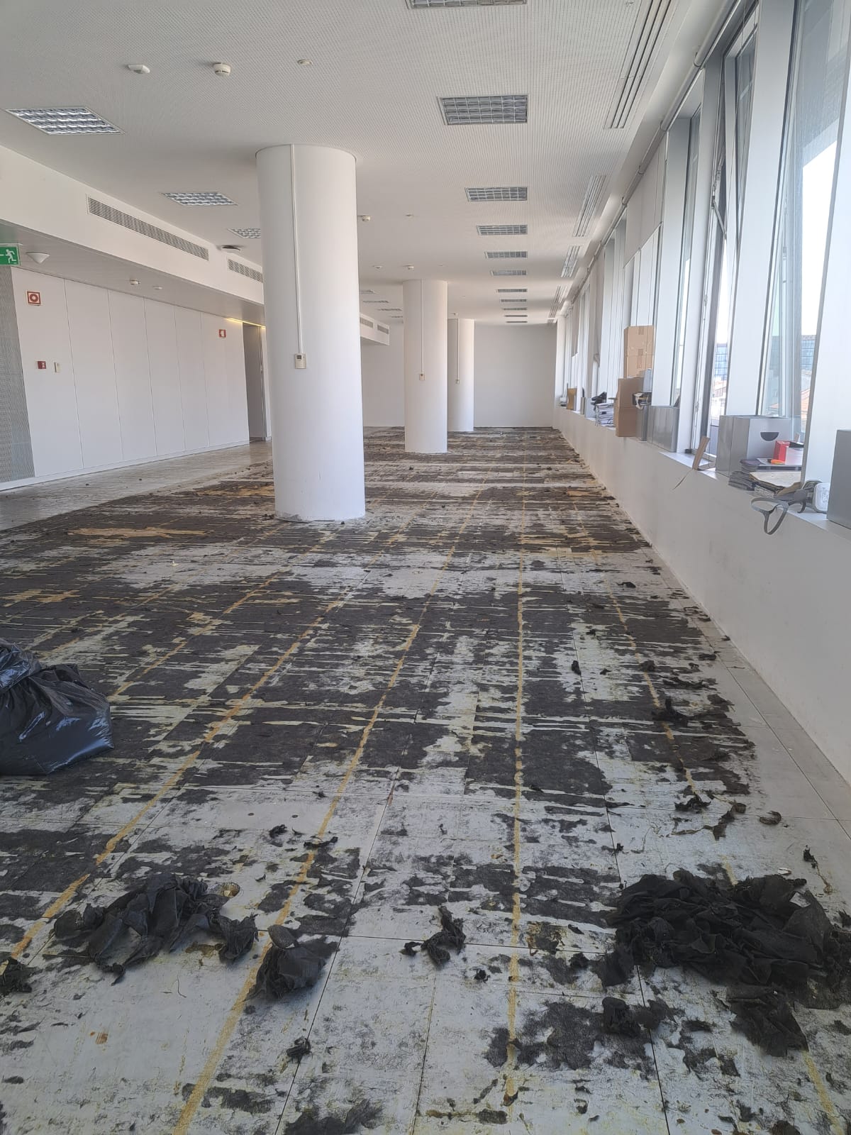 Tratamento especializado dos mais diversos tipos de Pavimentos – OCFS ...